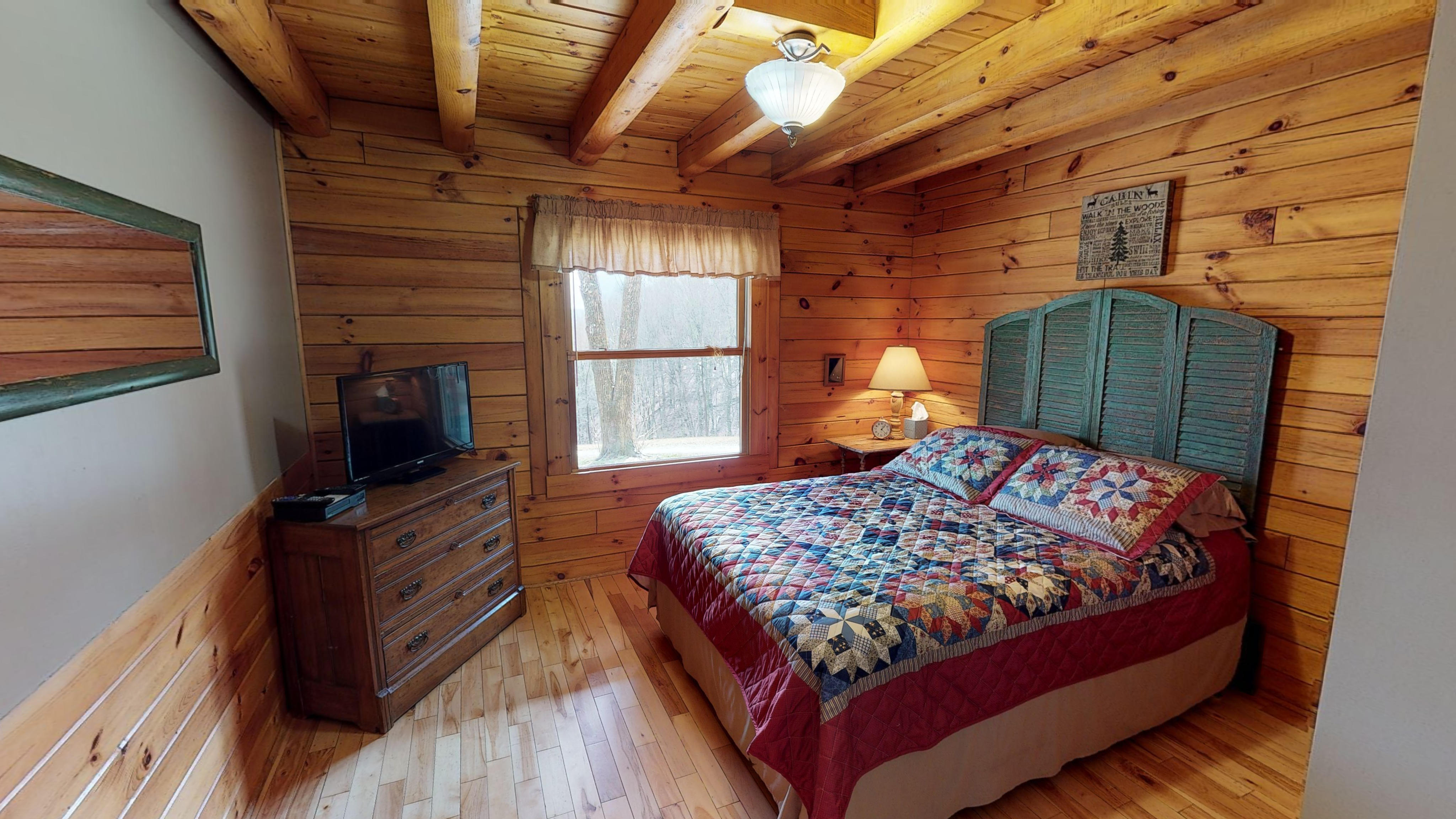 Crooked Mile Cabin - Hocking Hills Cottages and Cabins