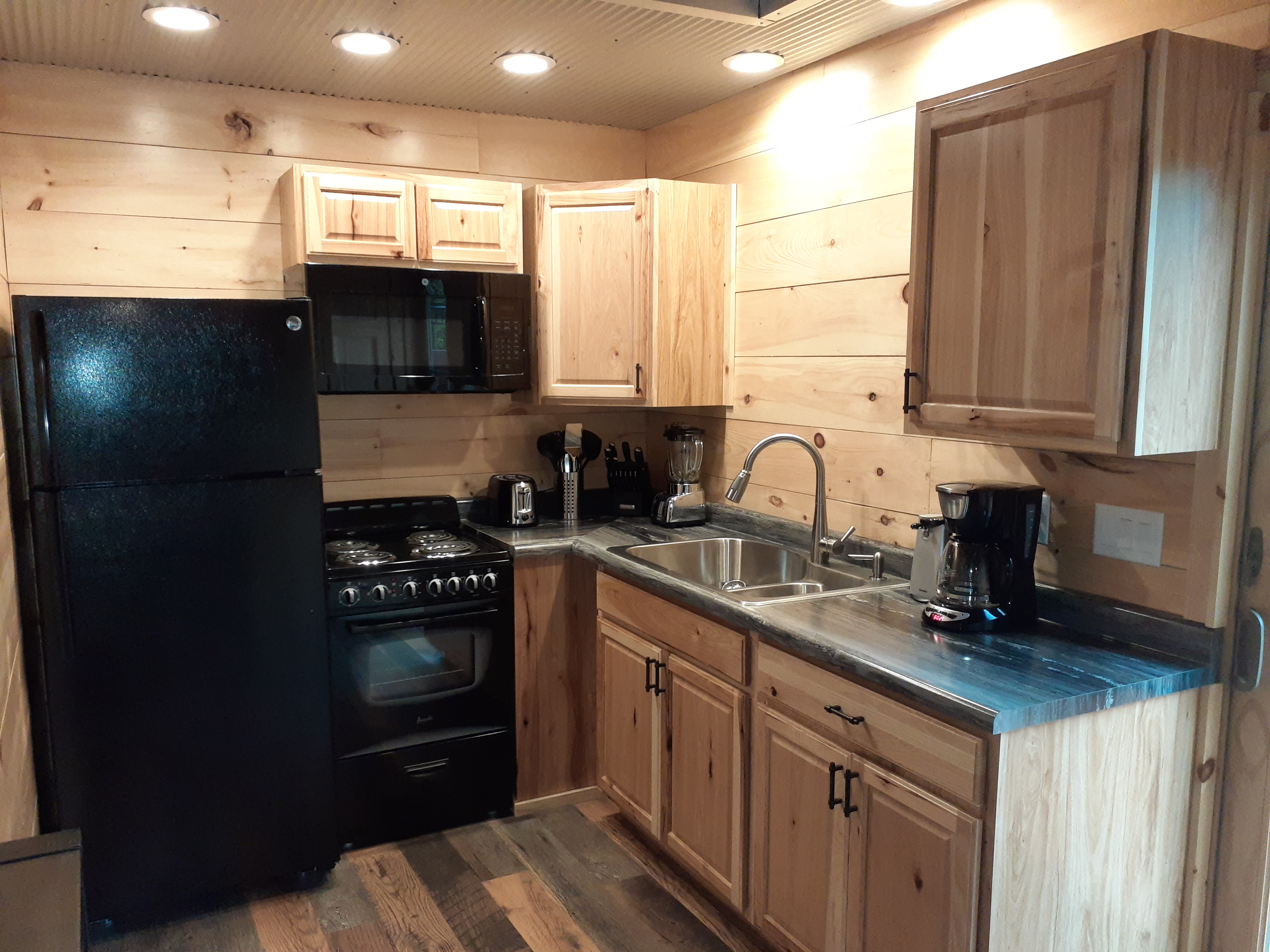 Turkey Trail Cabin by Red Door Lodging